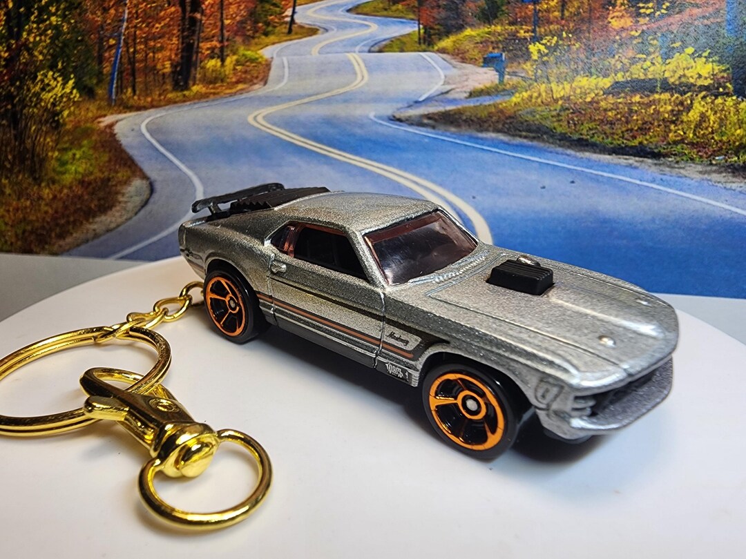 1970 Ford Mustang Mach 1 Rare Gold Custom Keychain Classic Hotwheels ...