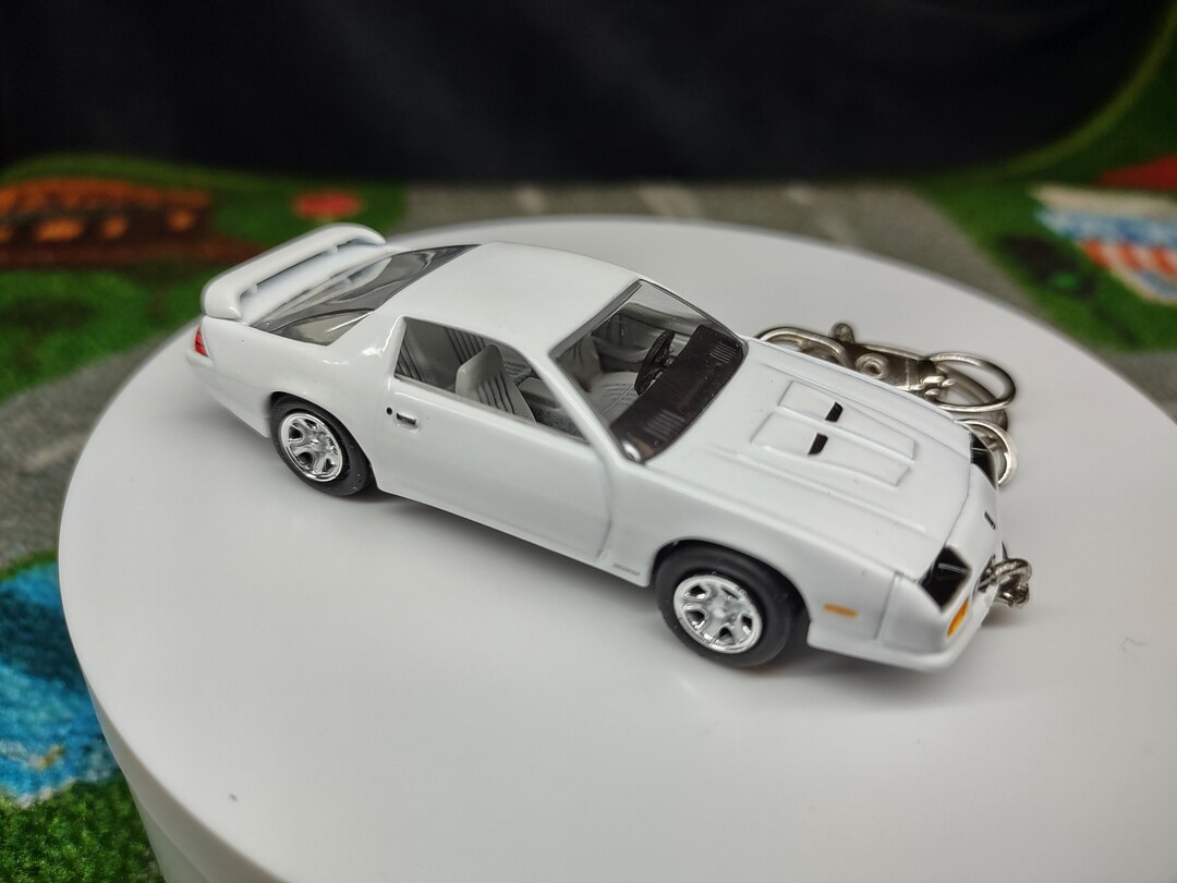 Chevrolet Camaro Iroc Z28 Diecast All Metal Keychain Premium Roller ...