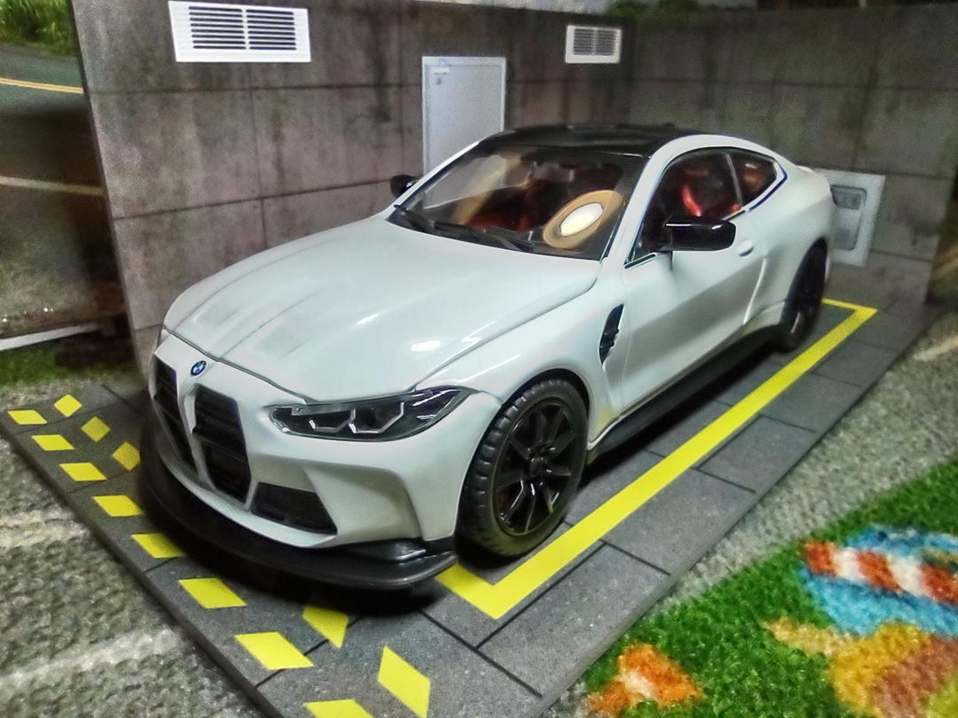 BMW M4 Lights Sound Diorama Custom Display 1:24 Scale Birthday Gift ...