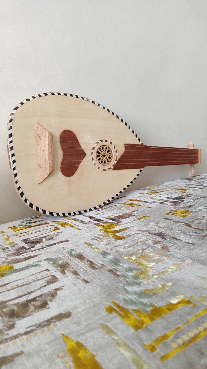 Small Lute Music Oud Instrument Strings Tunes, Musical Instrument ...