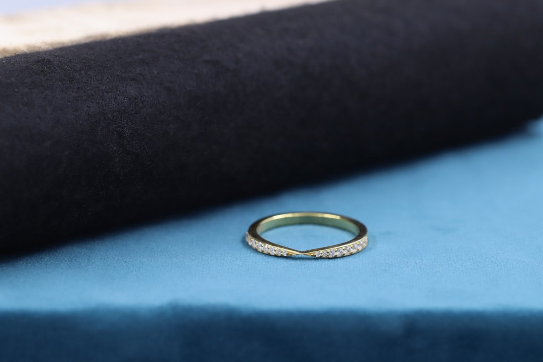 Pinched Center Stacking Wedding Band, Bow Tie Dainty Bridal Band ...