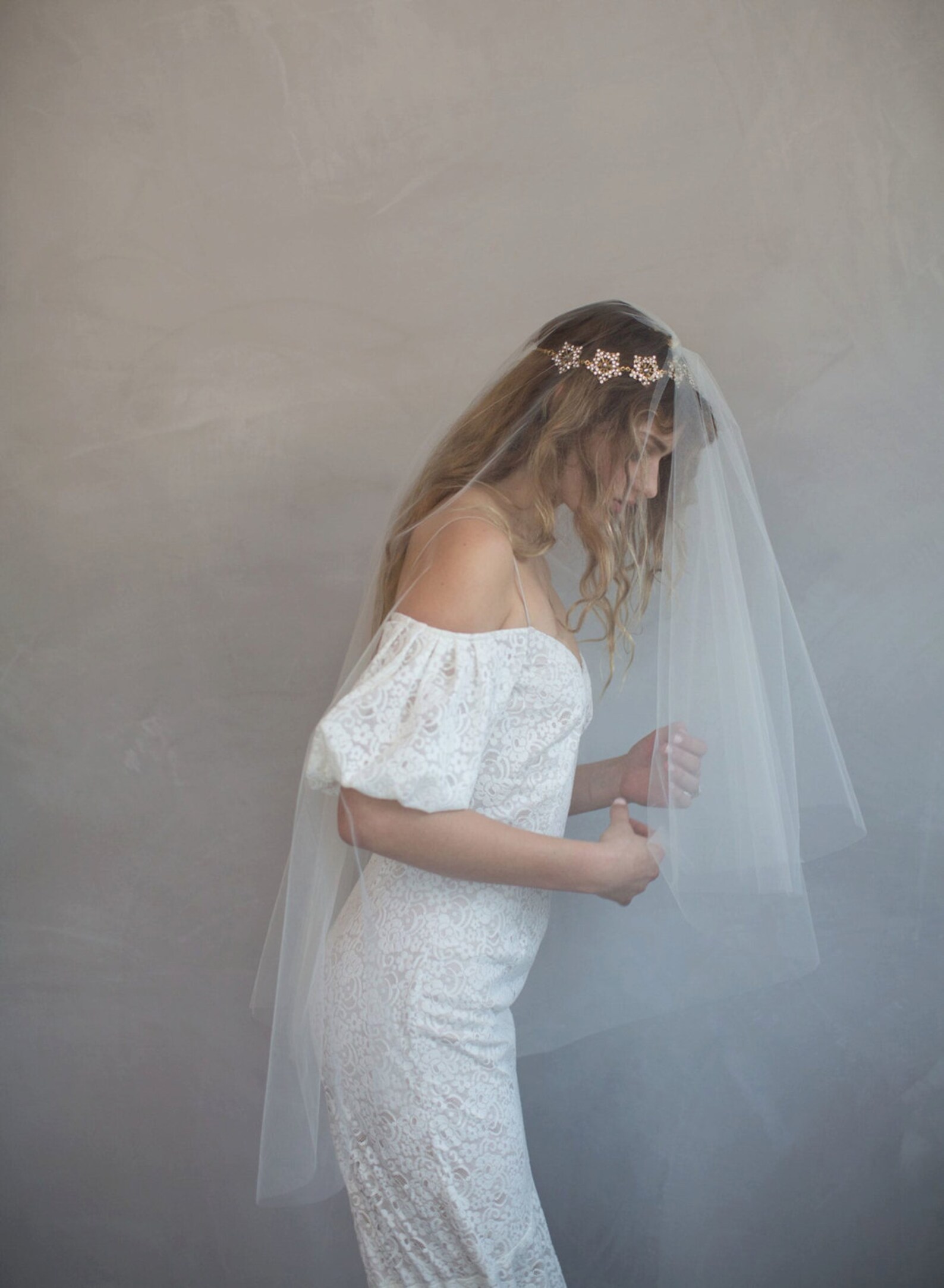 Fingertip Veil, Bridal Sheer Veil Simple Subtle Lift Veil With Blusher ...