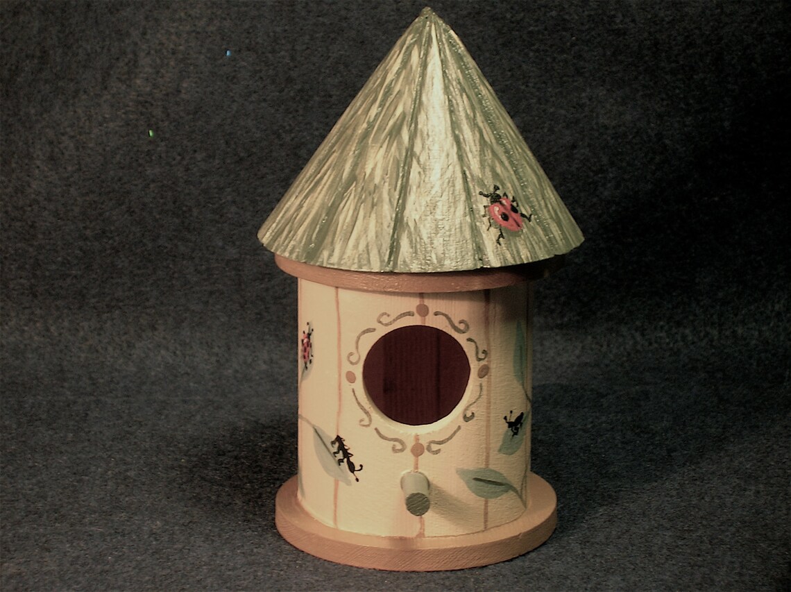 Birdhouse With Ants and Ladybugs, Round Wood Birdhouse, Birdhouse With ...