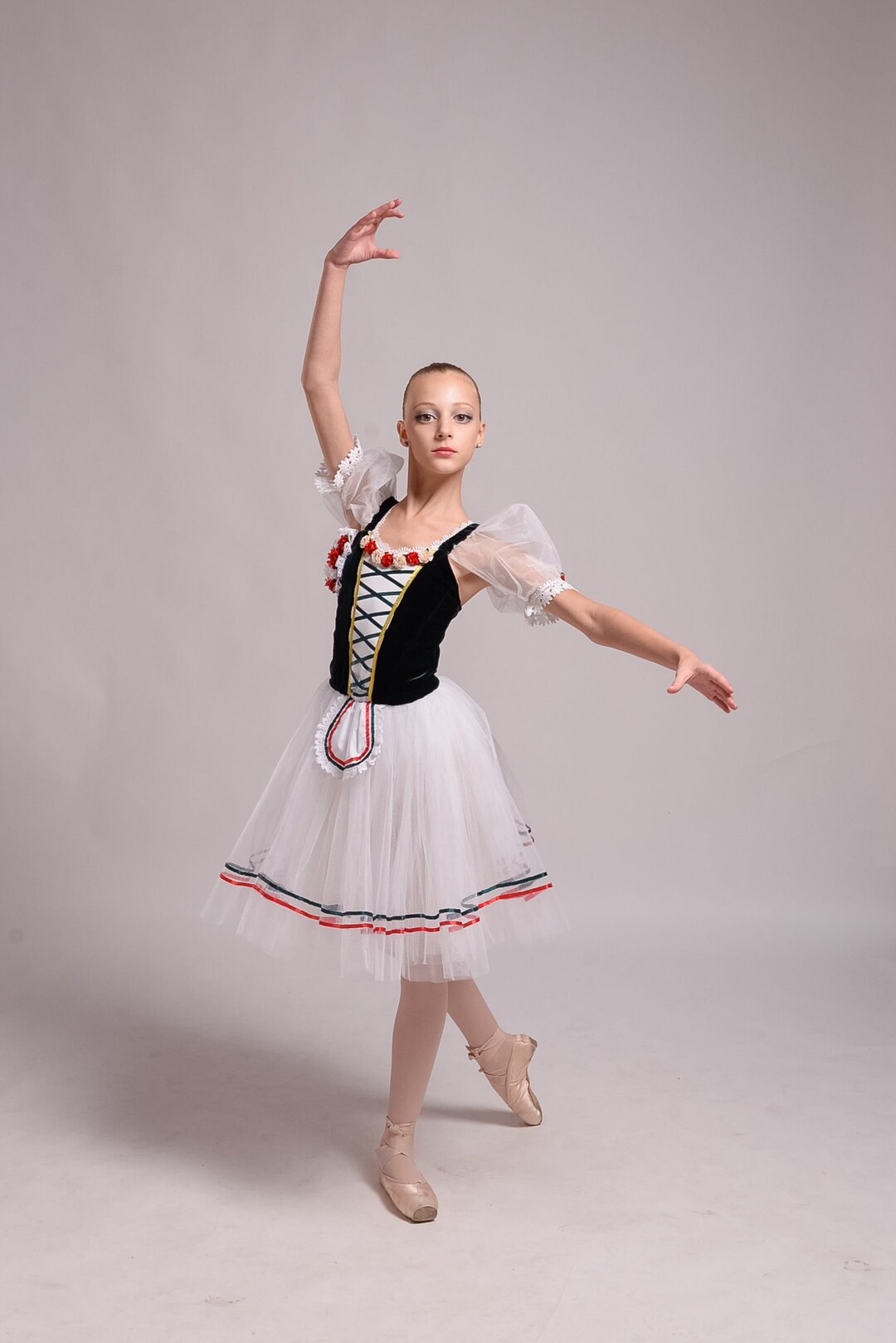 Romantic Ballet Tutu Dance Costume for Performance Variation of Lisa ...