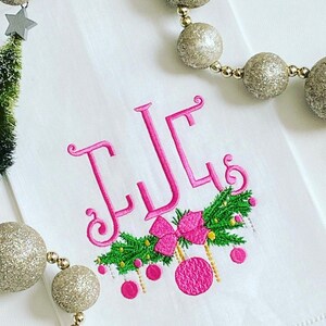 Xmas Display Embroidery - Machine Embroidery File - Design 4x4 Inch ...