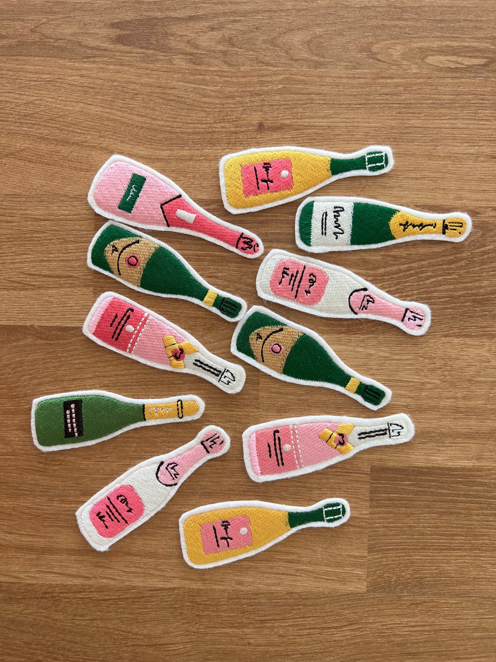 Champagne Bottles Machine Embroidery File Design - 5 X 7 Inch Hoop ...