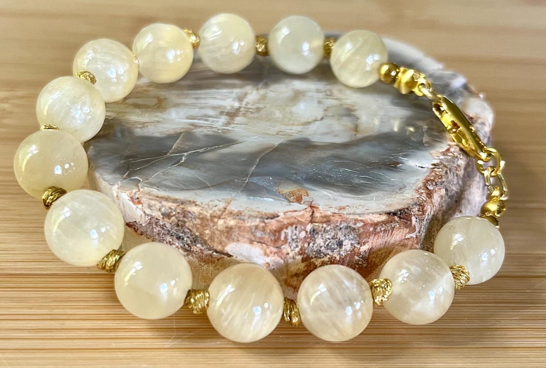 Silky Yellow Quartz Bracelet. Chatoyant 10mm Buttercream Quartzite (AKA ...