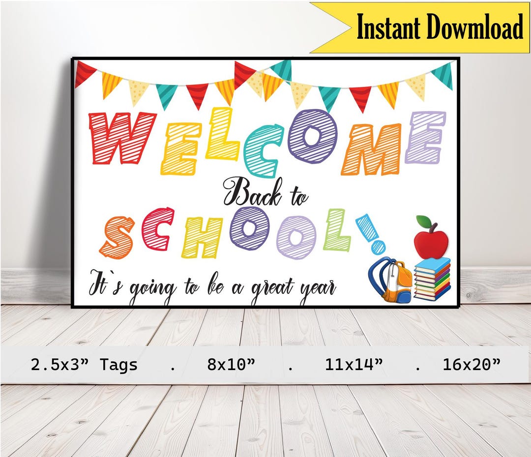 Retro Smiley 'welcome Back to School' Bulletin Board Kit With College ...
