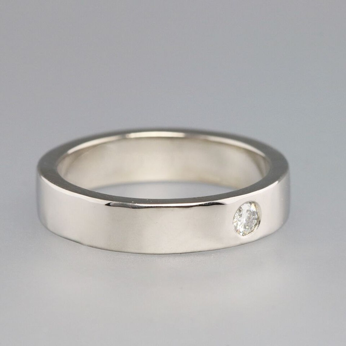 Hammered White Gold Wedding or Engagement Ring With White - Etsy