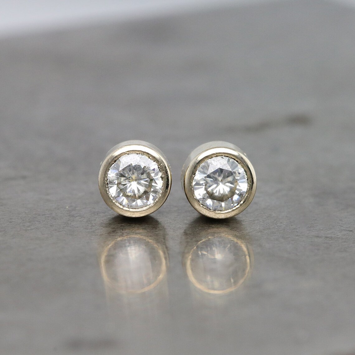 Pair of Tiny White Gold and Diamond Stud Earrings - Small 14kw Everyday ...