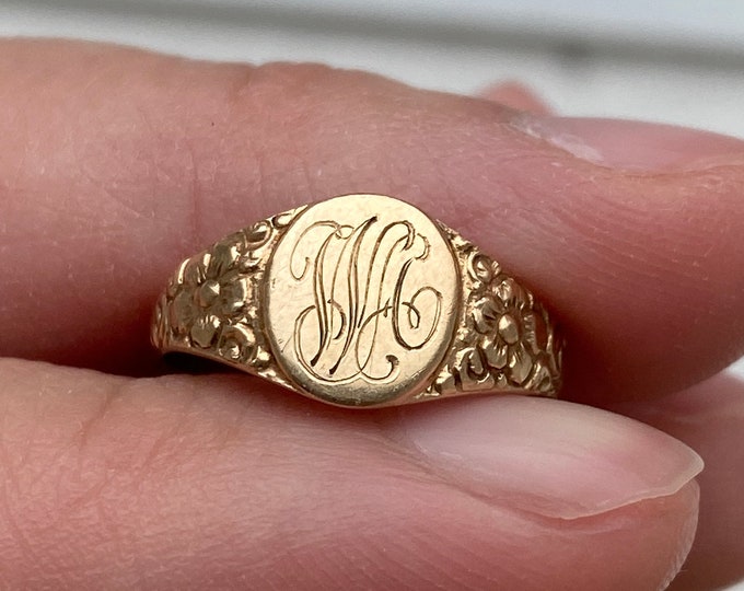 Antique Baby Forget-me-not Signet Ring 10k Solid Gold (victorian Era ...