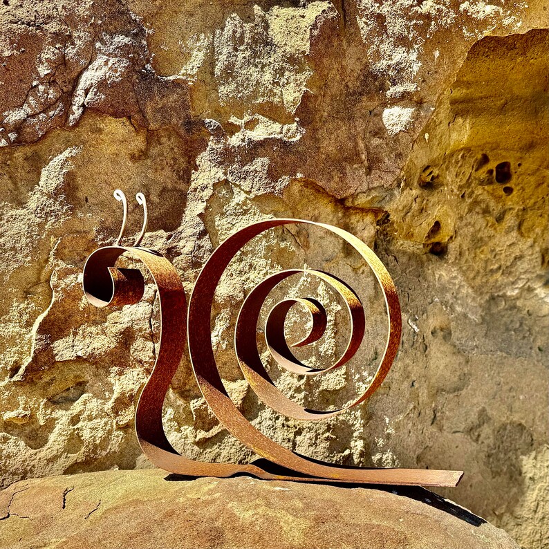 Caracol Yard Sculpture. Snail Art. Gift - Etsy