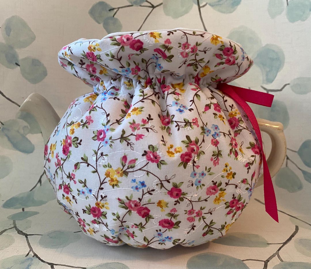 Pink Roses Tea Cozy: Vintage Inspired Embroidered Teapot Cover (4-6 Cup ...