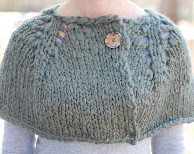 Cavell Chunky Capelet Knitting Pattern - Etsy