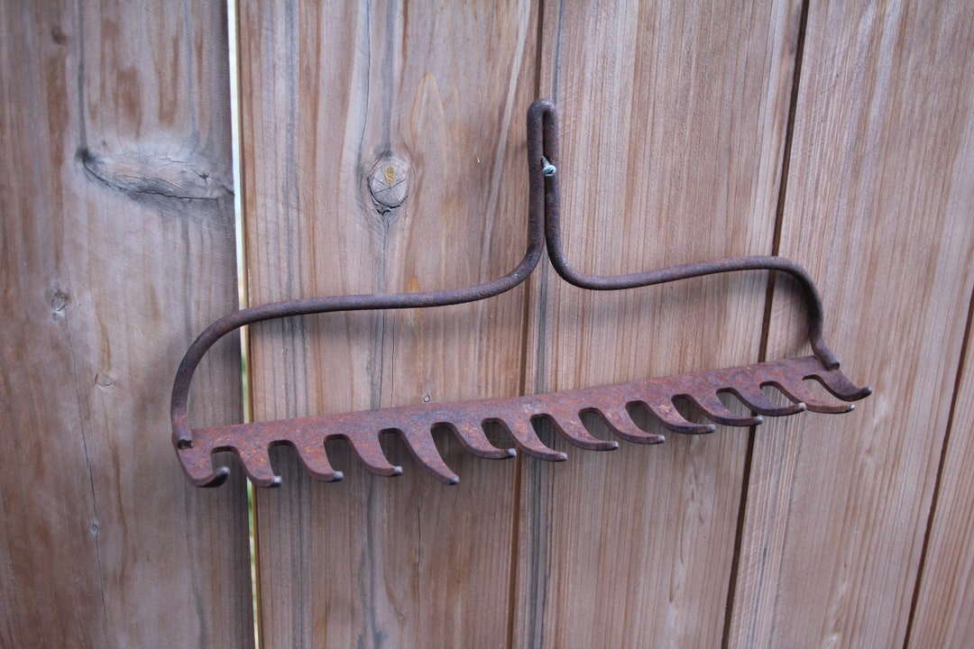 Vintage RUSTY Metal Rock Rake Head Turned DISPLAY / Staging PROP - Etsy