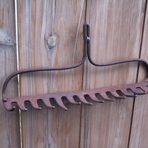 Vintage RUSTY Metal Rock Rake Head Turned DISPLAY / Staging PROP - Etsy