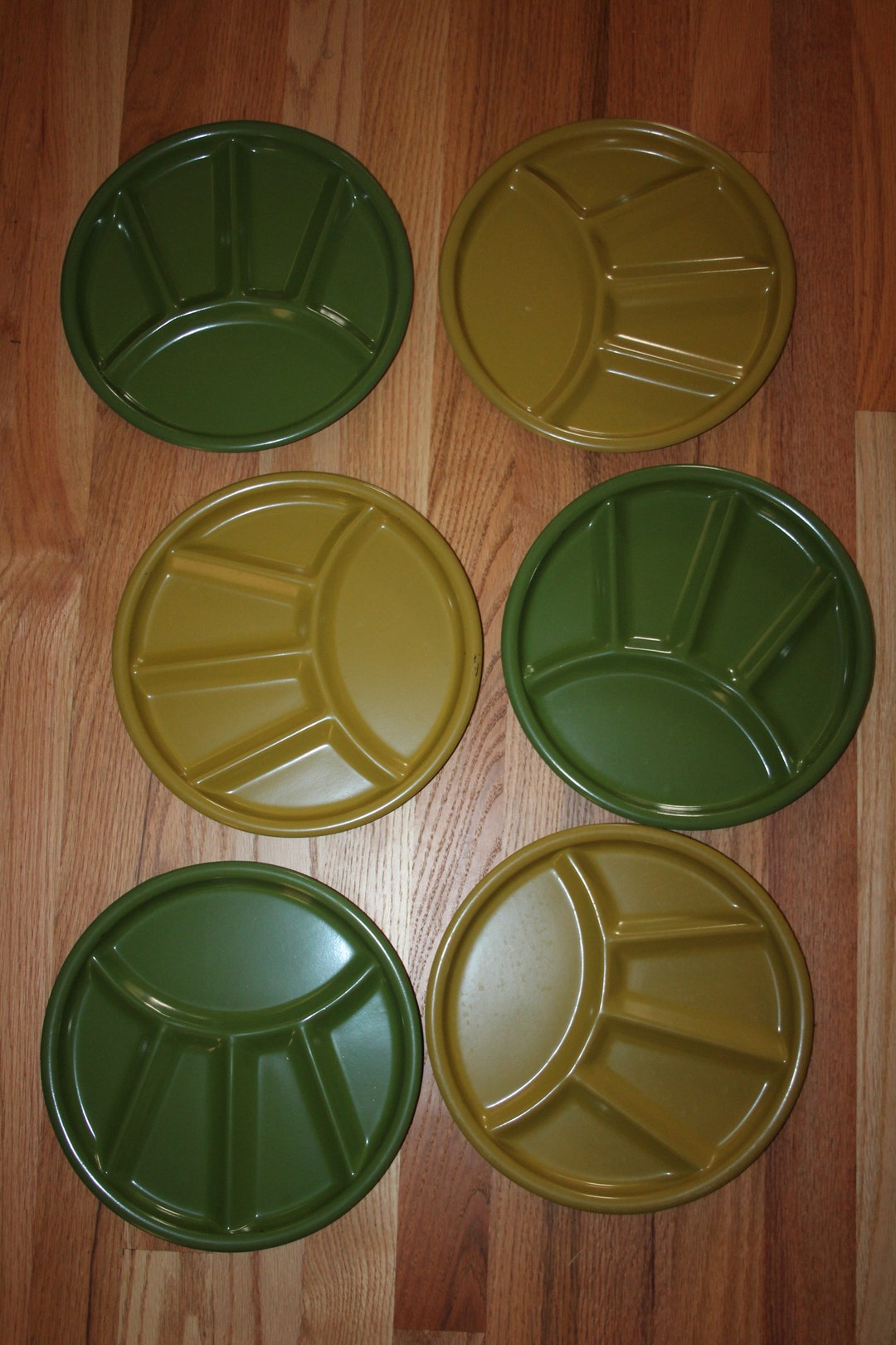 Six / 6 VINTAGE Compartment PLATES in 2 Shades of GREEN - Etsy