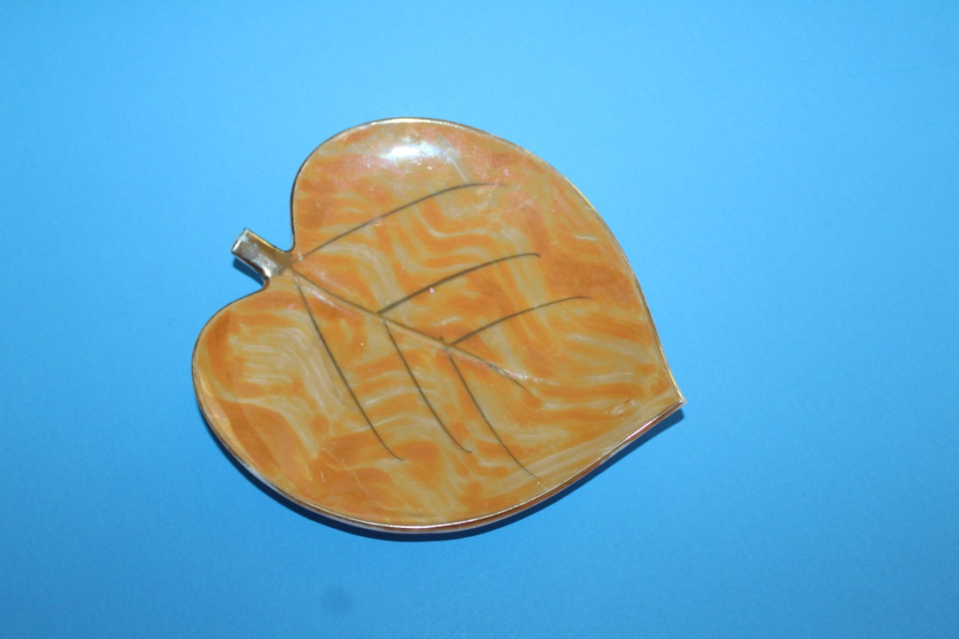 Vintage China / Porcelain LEAF DISH Made in Japan - Etsy
