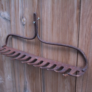 Vintage RUSTY Metal Rock Rake Head Turned DISPLAY / Staging PROP - Etsy