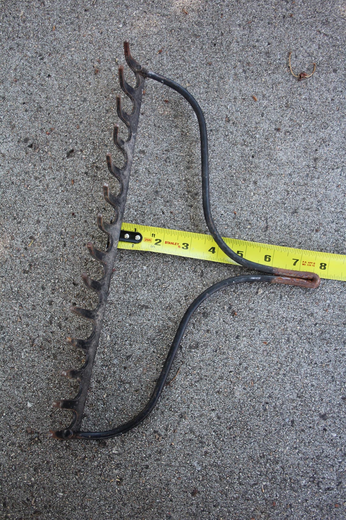 Vintage RUSTY Metal Rock Rake Head Turned DISPLAY / Staging PROP - Etsy