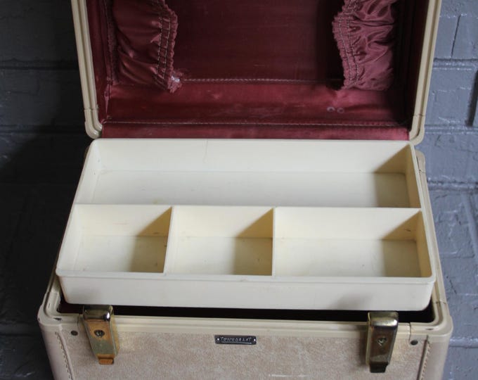 Vintage TOWNCRAFT Brand TRAIN CASE / Luggage - Etsy