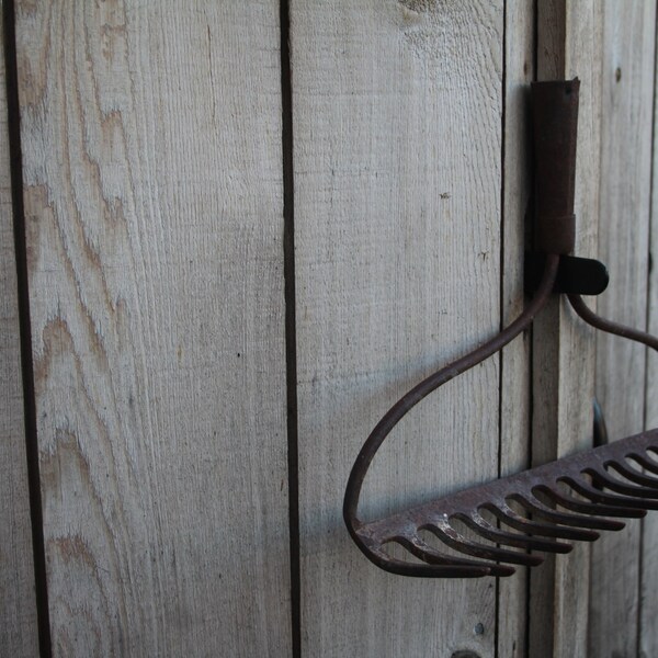 Vintage Rake - Etsy
