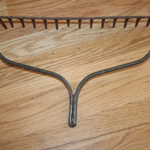 Vintage RUSTY Metal Rock Rake Head Turned DISPLAY / Staging PROP - Etsy