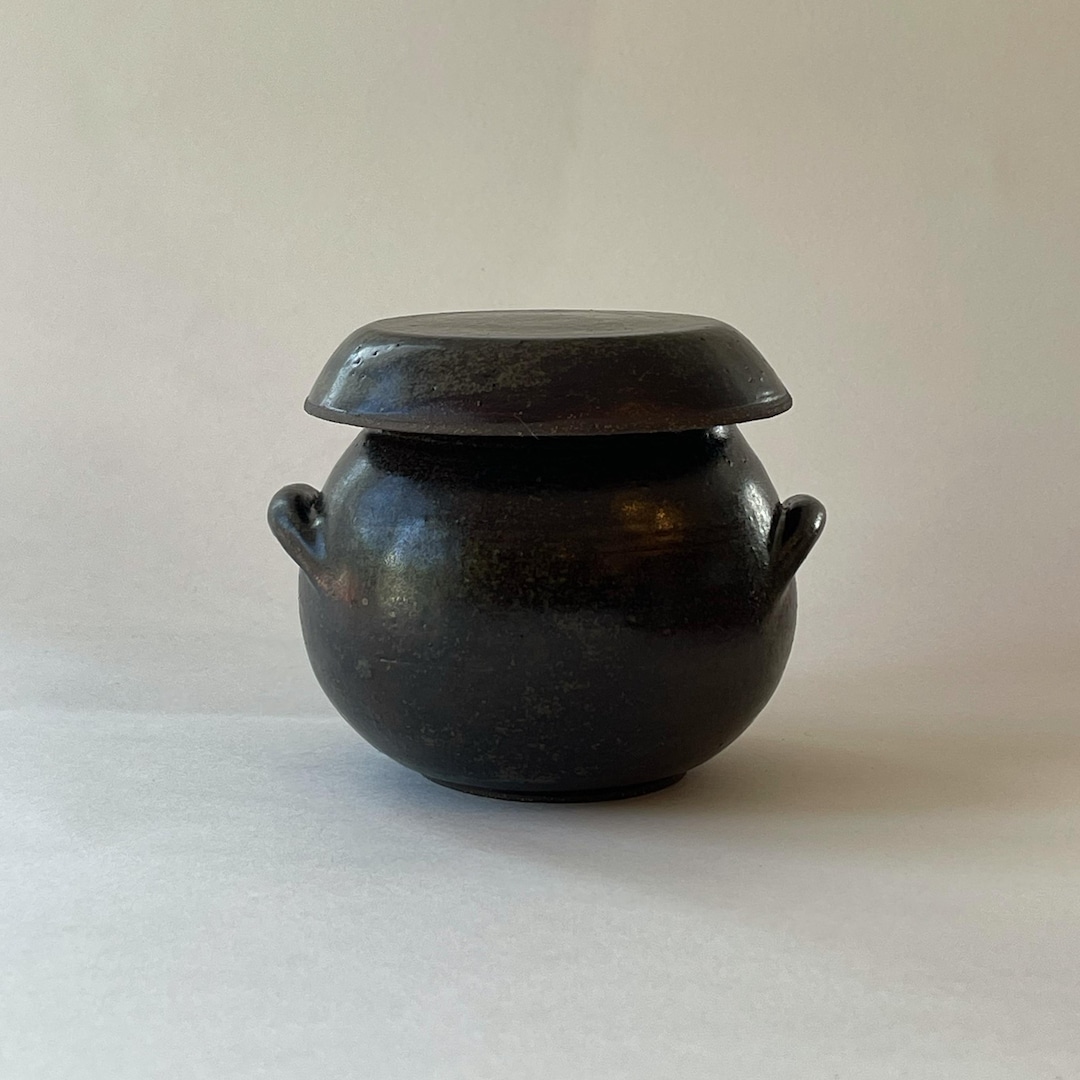 A Handmade Small Korean Traditional Onggi in Brown / Tea Container, Dry ...