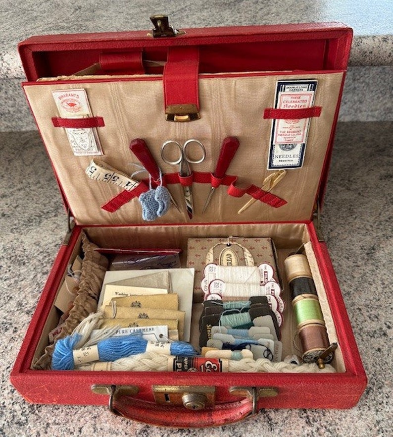 Rare Find Vintage Sewing and Writing Case - Etsy