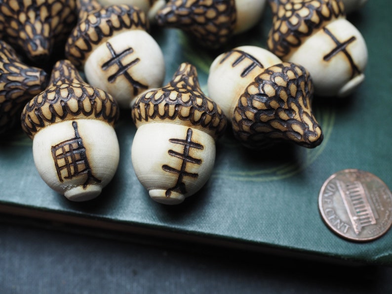 25 Ogham Acorns Including Forfedha - With Bag & Information Sheet ...