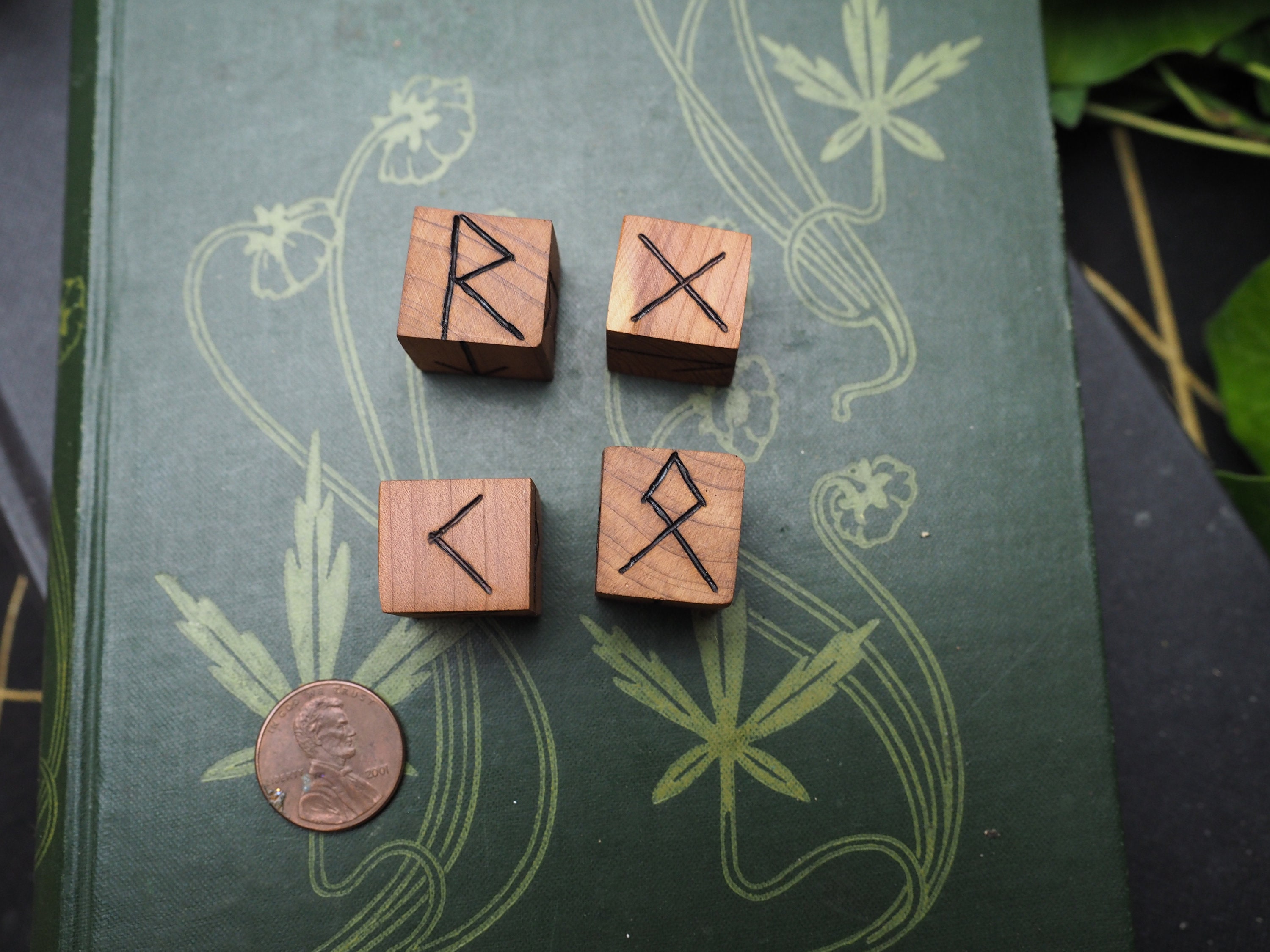 Cedar Wood Runic Dice Set Pagan Wicca Witchcraft Norse | Etsy