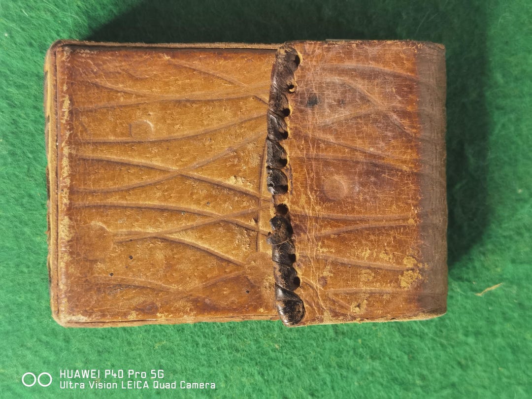 Vintage Leather Snuffbox, Cigarette Box, Vintage Cigarette Case ...