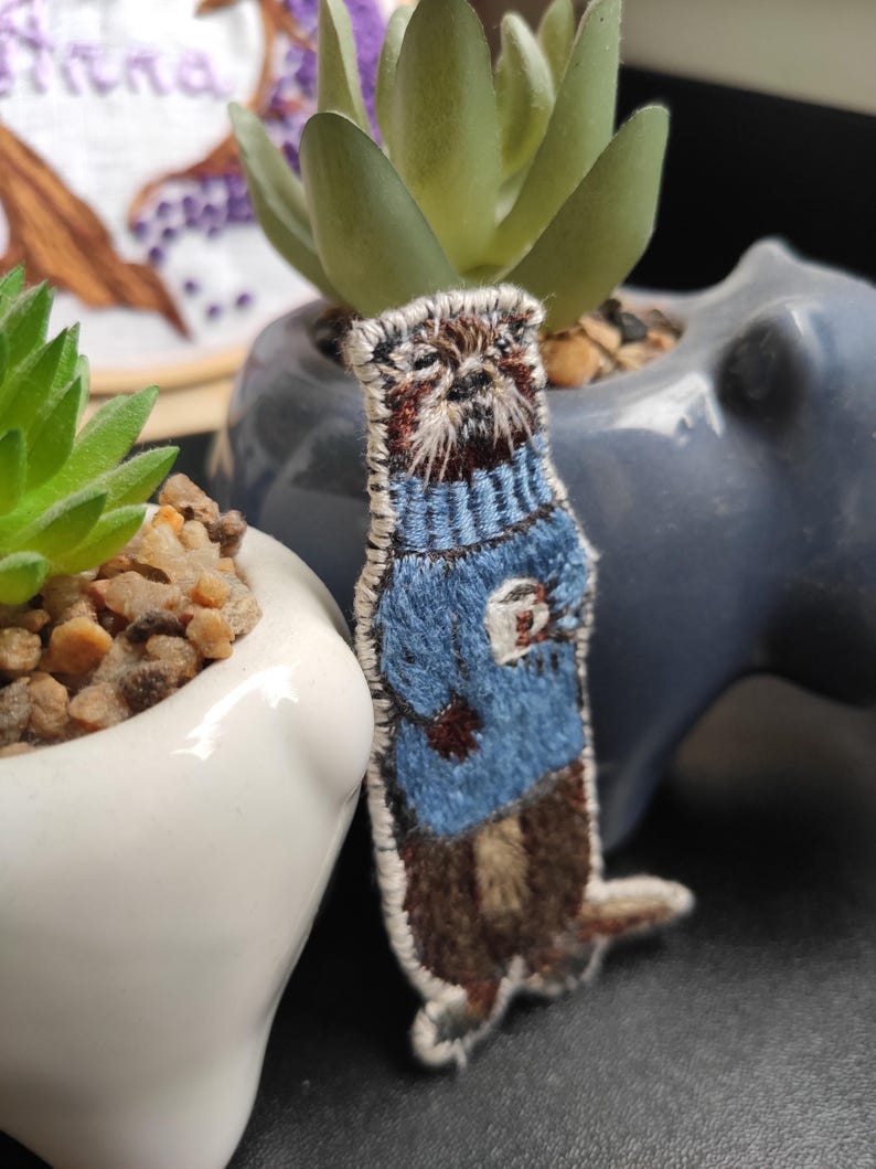 Hand Embroidered Otter Brooch, Handmade Brooch, Unique Gift, Fabric ...