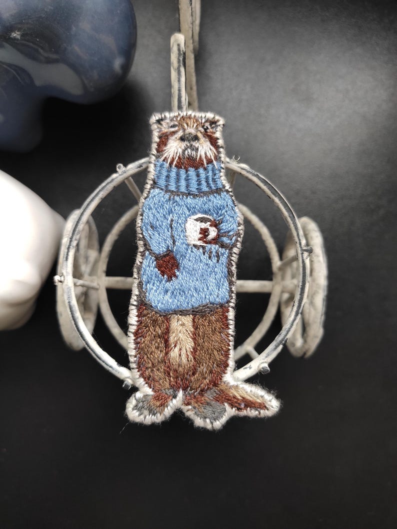 Hand Embroidered Otter Brooch, Handmade Brooch, Unique Gift, Fabric ...