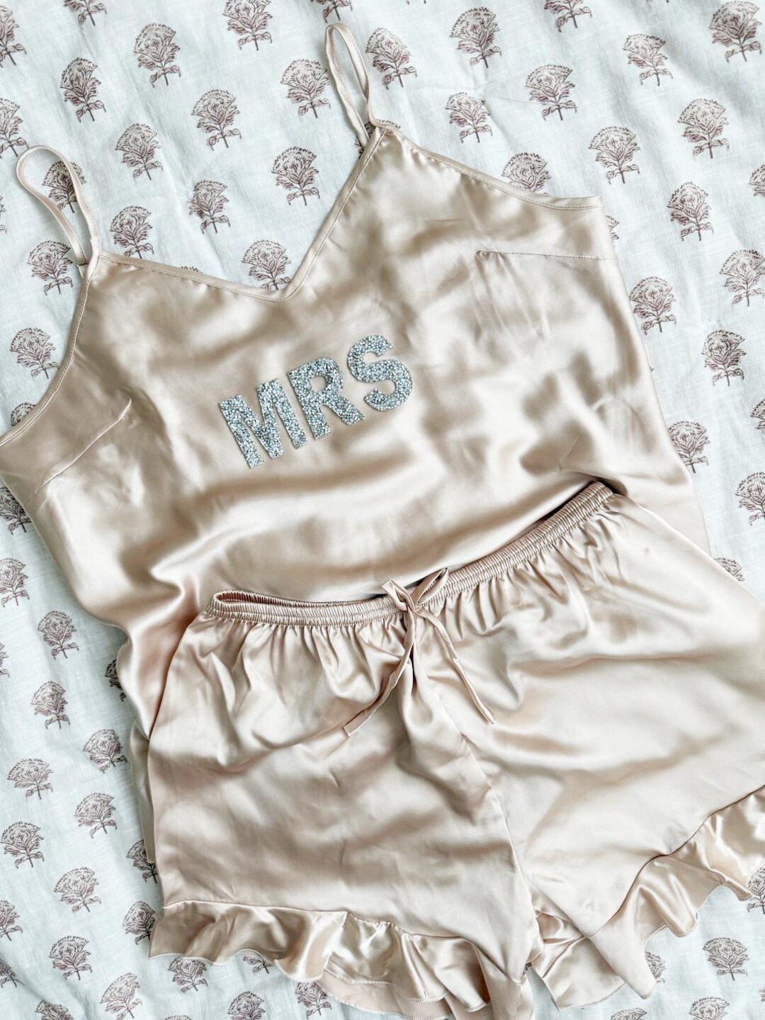 Mrs PJ Set for Wedding Morning PJ for Bride Pajama Personalized Bridal ...