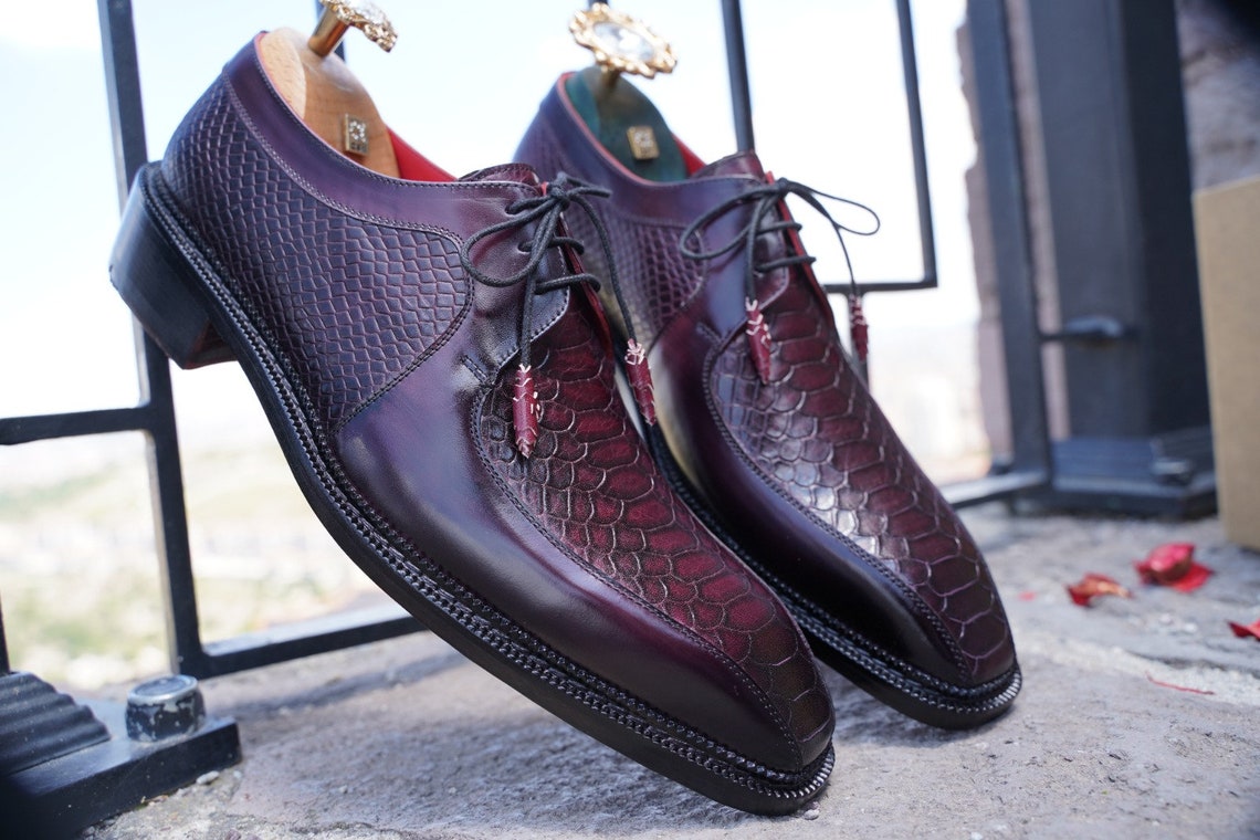 Oxblood Burgundy Exotic Scale Texture Mens Dress Shoes Elegant Lace-up ...