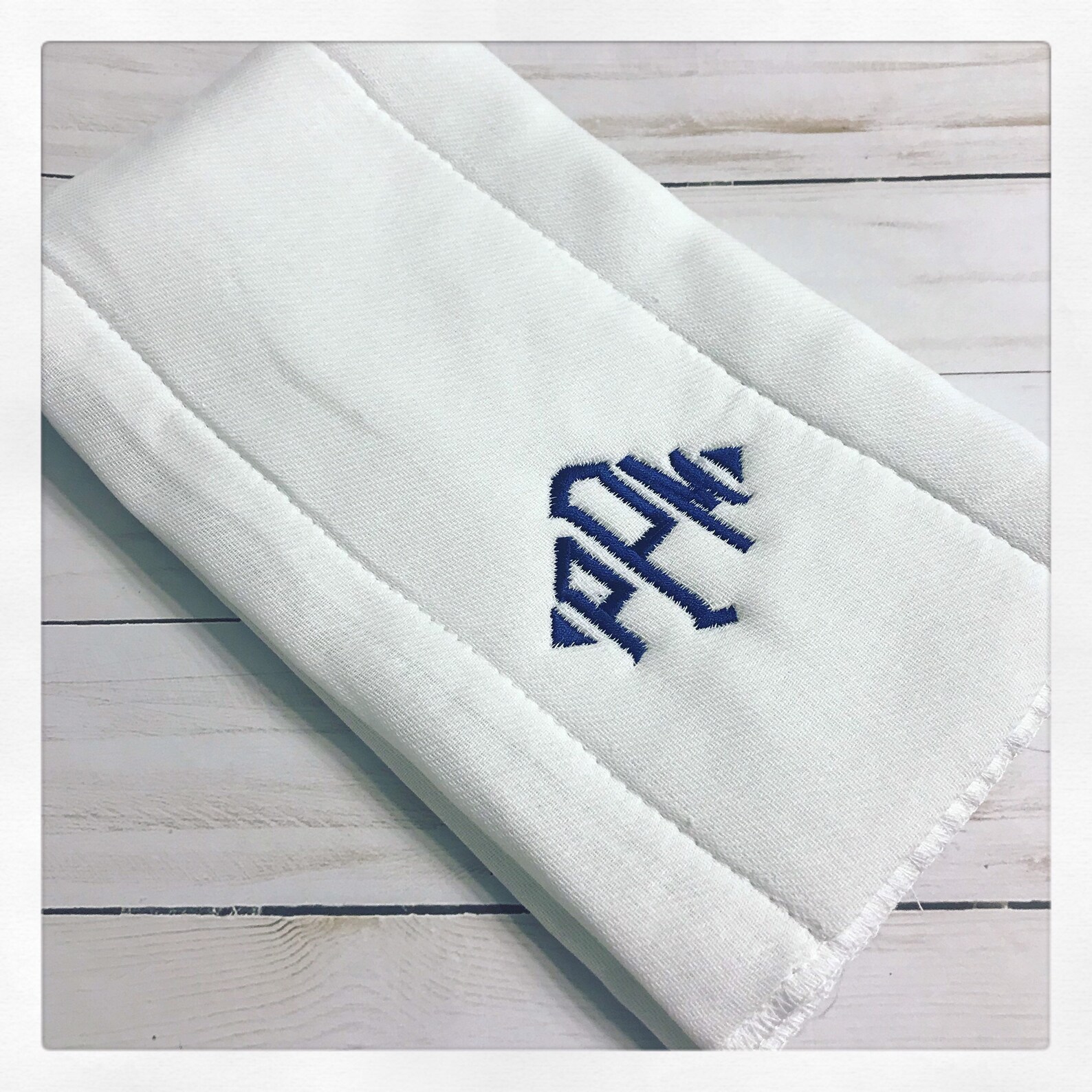 Monogrammed Burp Cloth / Monogrammed Burpcloth / Personalized - Etsy