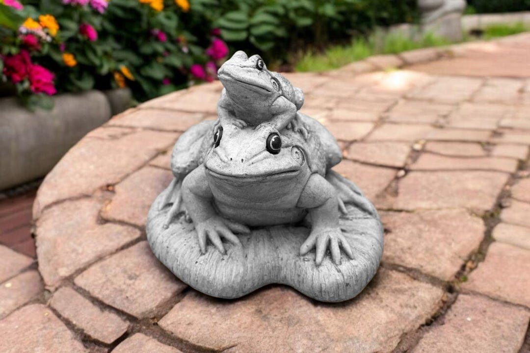 Cement Frogs Sculpture 8" Concrete Animals Statue, Stone Frogs Figure ...