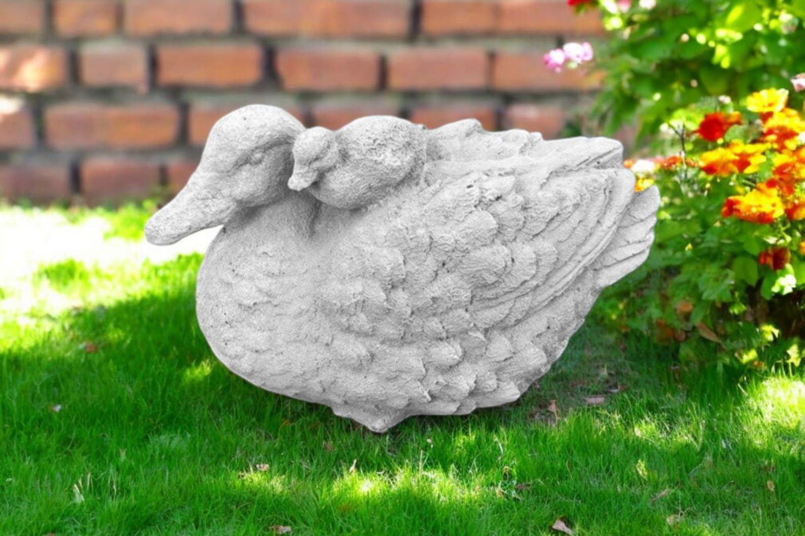 Stone Duck With Duckling Figure 6" Duckling Garden Figurine, Concrete ...