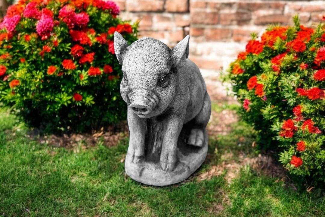 Stone Pig on Base Statue 6" Yard Farm Pig Figure, Realistic Farmhouse ...