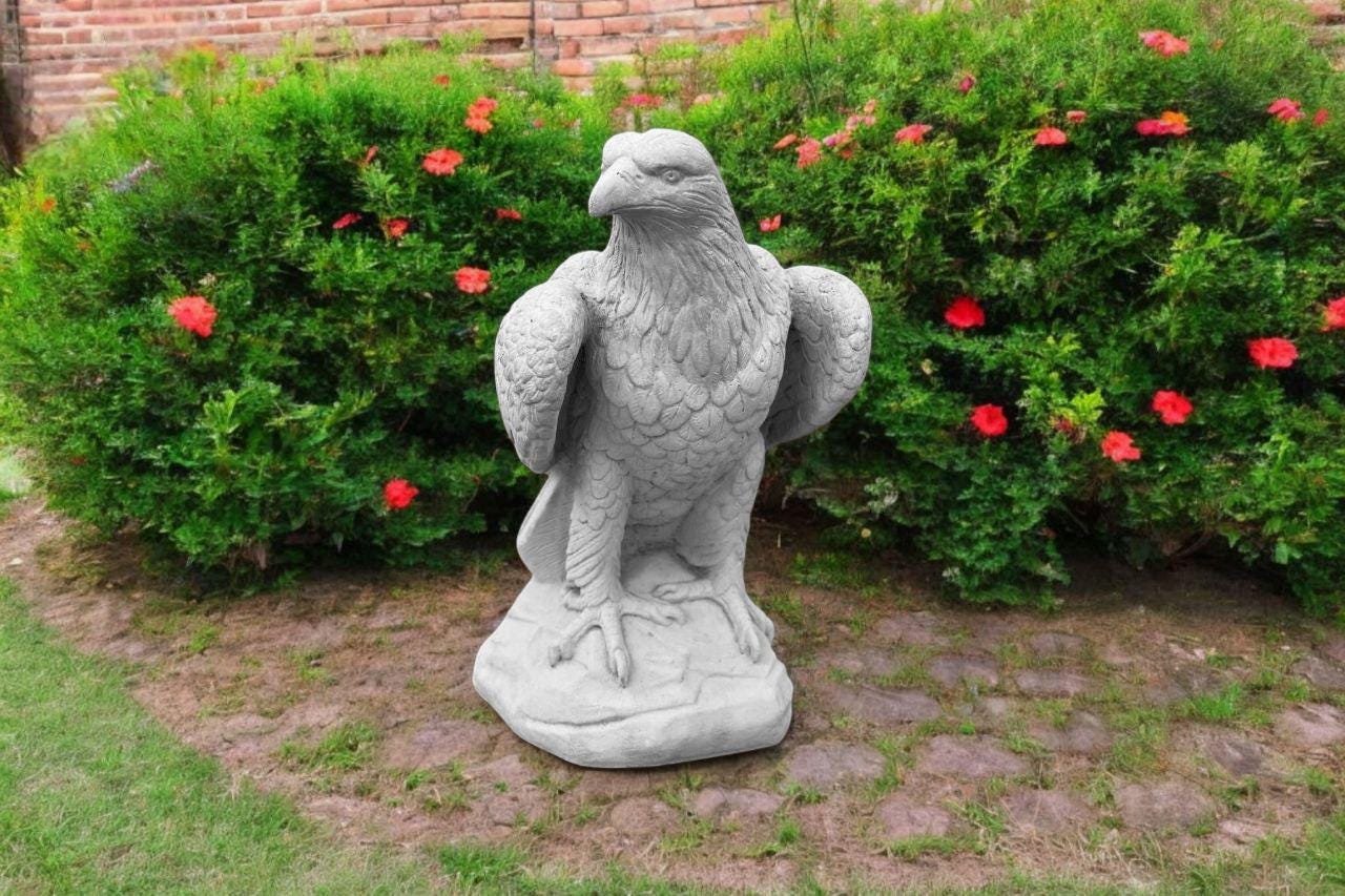 Detailed Eagle on Base Sculpture 20" Sitting Eagle on Stump Figurine ...
