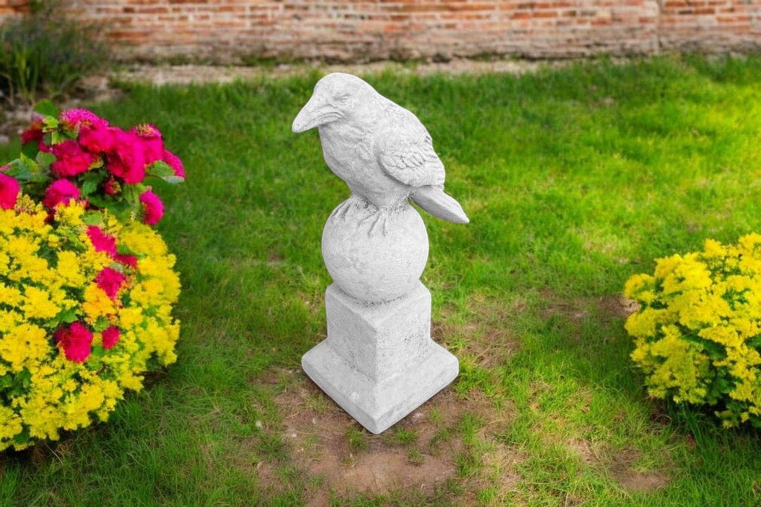 Garden Raven Figure 13" Outdoor Bird Decoration, Concrete Raven Art ...