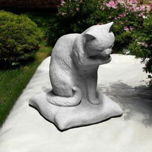 Cat Licking Paw Statue 15" Yard Kitten Figure, Cat Grave Marker, Pet ...