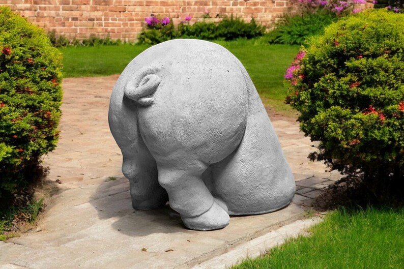 Digging Pig Sculpture 8" Garden Pig Statue, Outdoor Farm Animal Figure ...