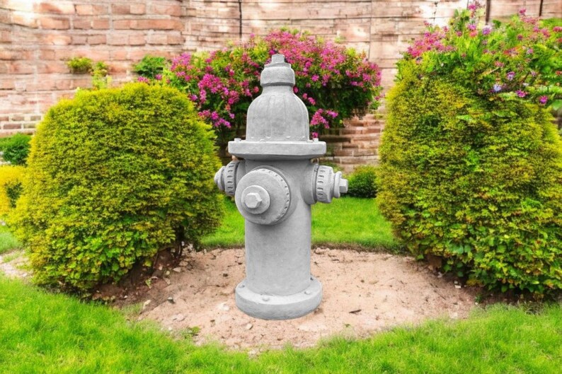 Realistic Fire Hydrant Statue 18" Beton Backyard Decoration, Lawn ...
