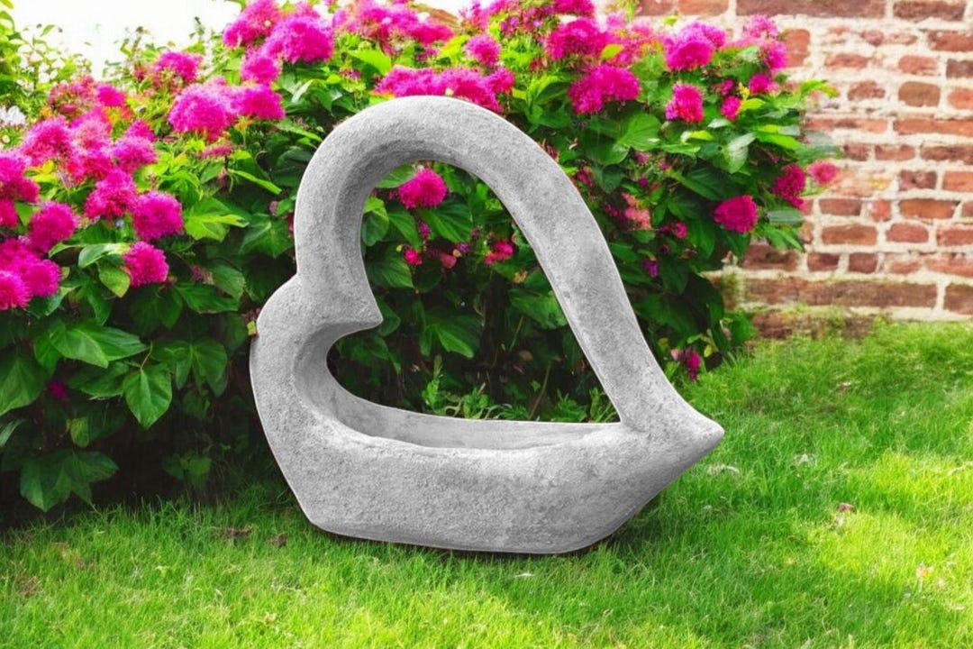 Heart Planter Statue 16" Concrete Flowers Pot Figure, Cement Love Sign ...