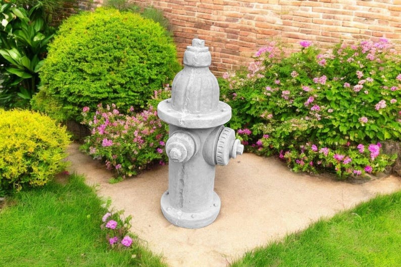 Realistic Fire Hydrant Statue 18" Beton Backyard Decoration, Lawn ...
