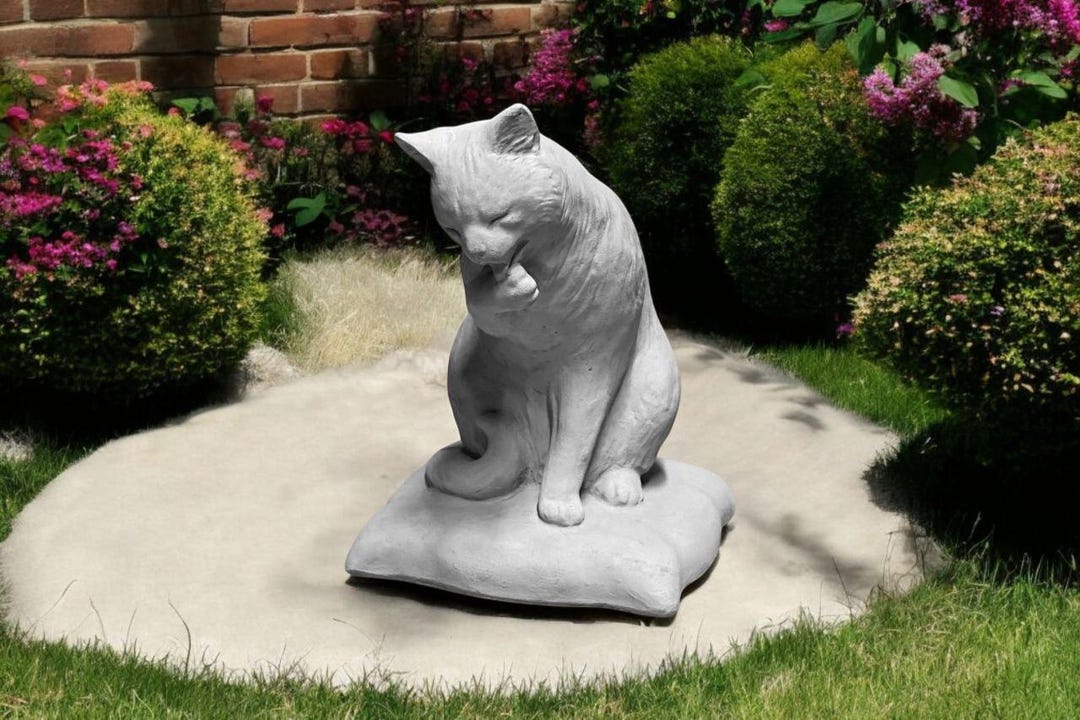 Cat Licking Paw Statue 15" Yard Kitten Figure, Cat Grave Marker, Pet ...