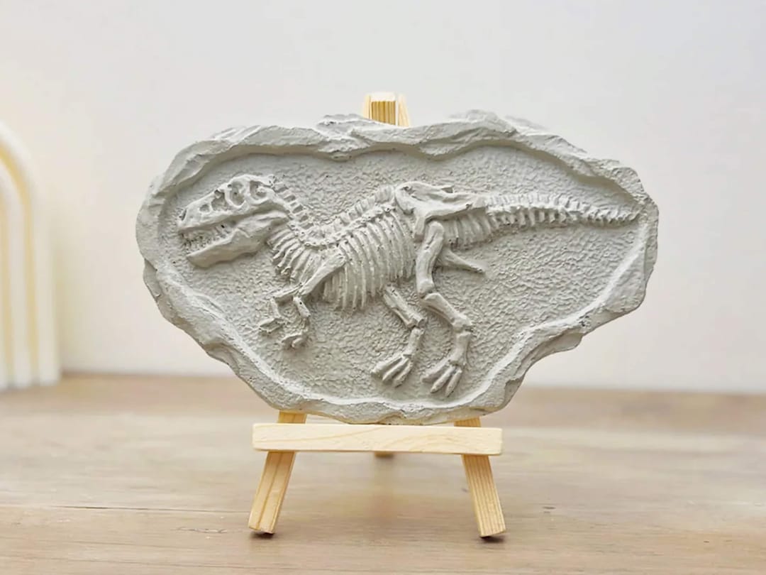 Concrete T-rex Fossil Decoration With Easel, Gifts for Him - Dinosaur ...