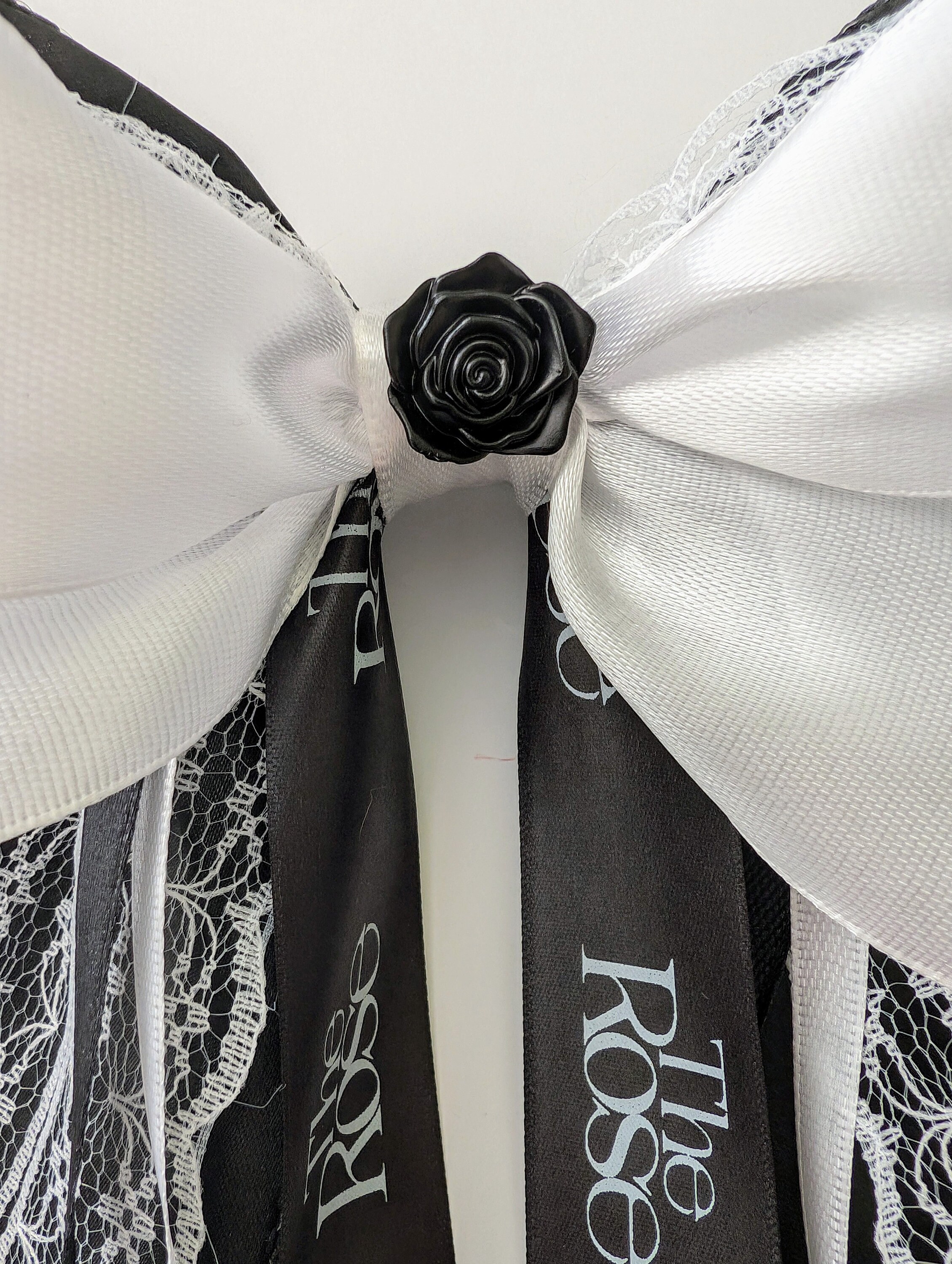 The Rose Inspired Kpop Lightstick Bow - Etsy